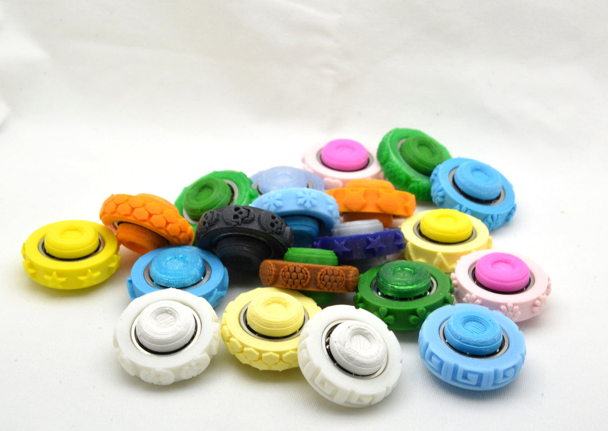 UFO Spinner - Compact and pocket sized. Customizable! – Kinetic Color ...
